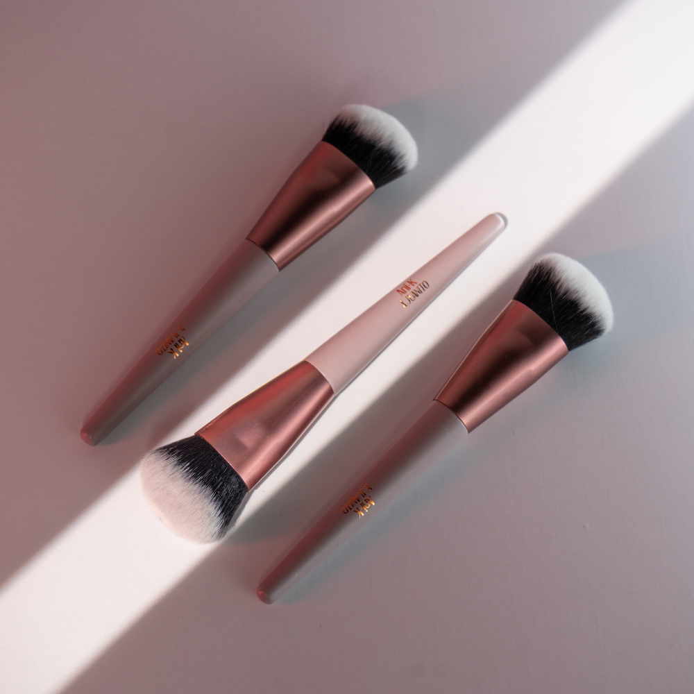 Iconi-K Brush Ani-K x Juanito – Ani-k Makeup